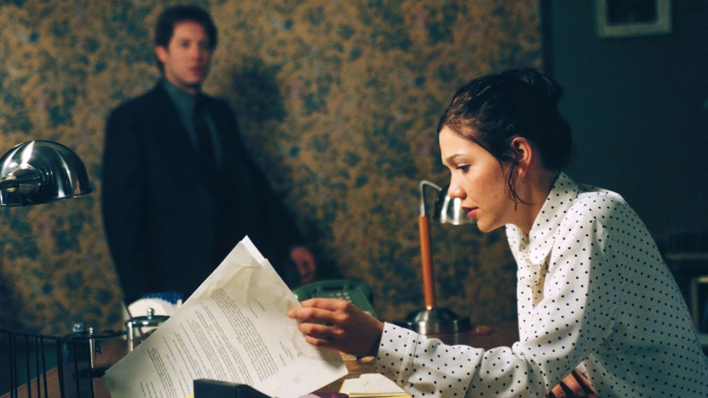 Tonight My Boss Finally Bent Me Over His Desk – Night Channel
